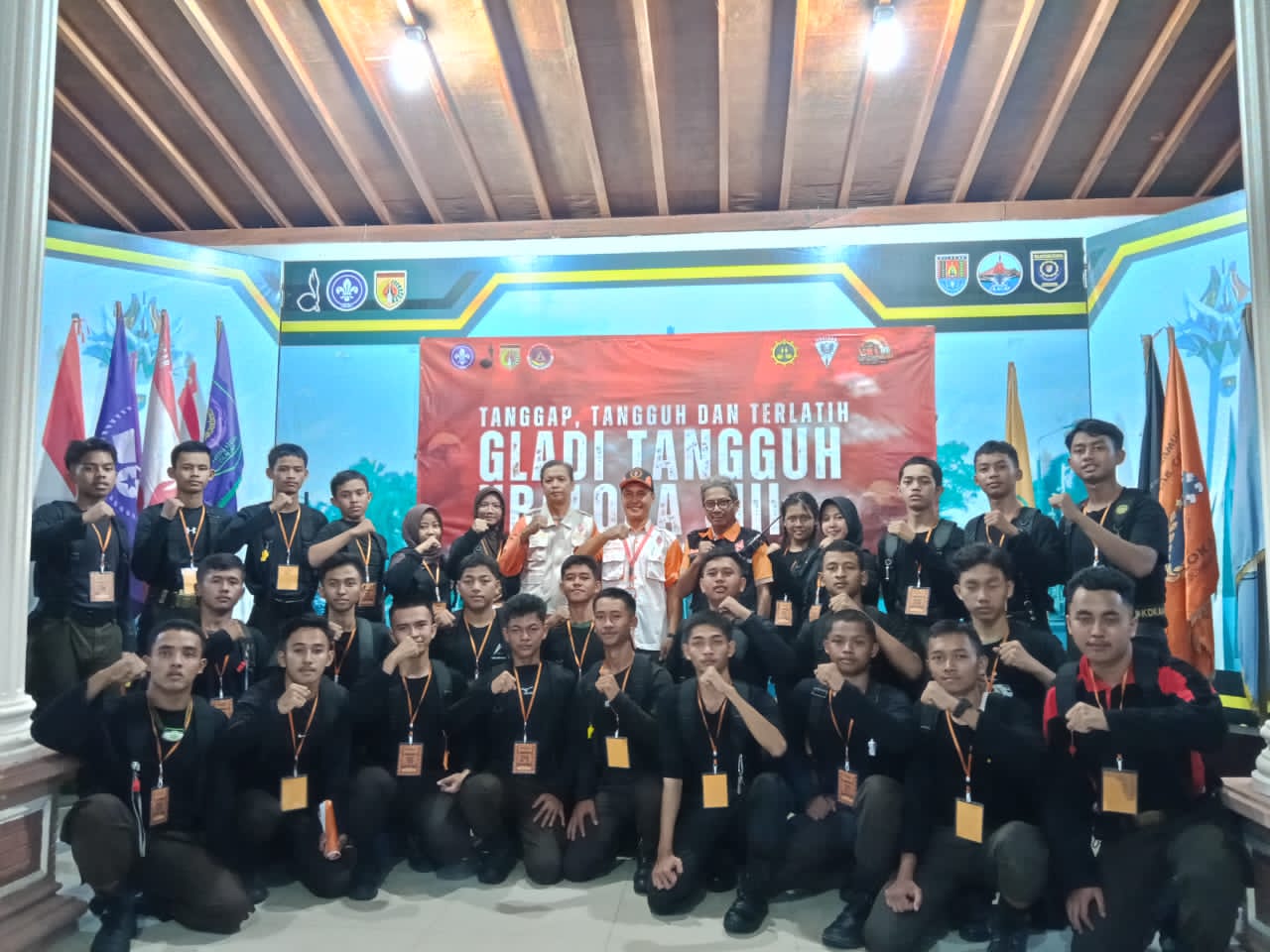 ORARI memberikan materi dan bimbingan tentang Komunikasi SAR (CORE) - ORARI